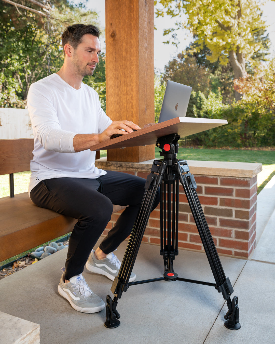 Tripod Standing Desk Pro – Intension Design