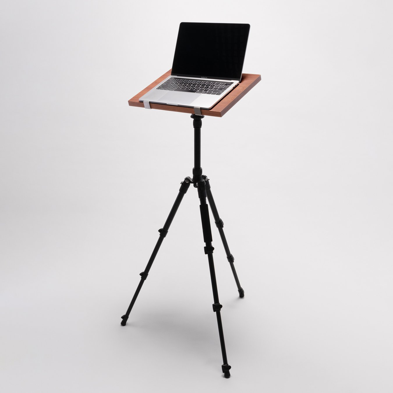 TRIPOD STANDING DESK – Intension Design